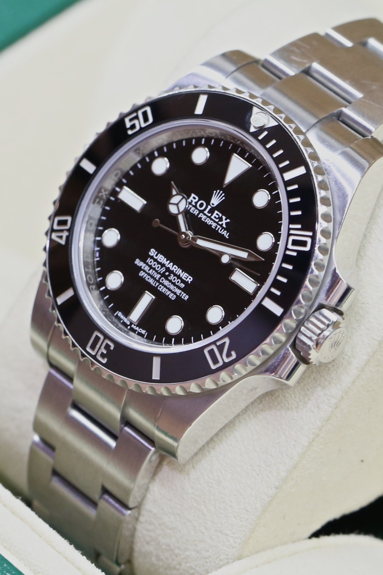 Rolex Submariner Ceramic Bezel, Non-Date 40mm in Stainless Steel on a ...