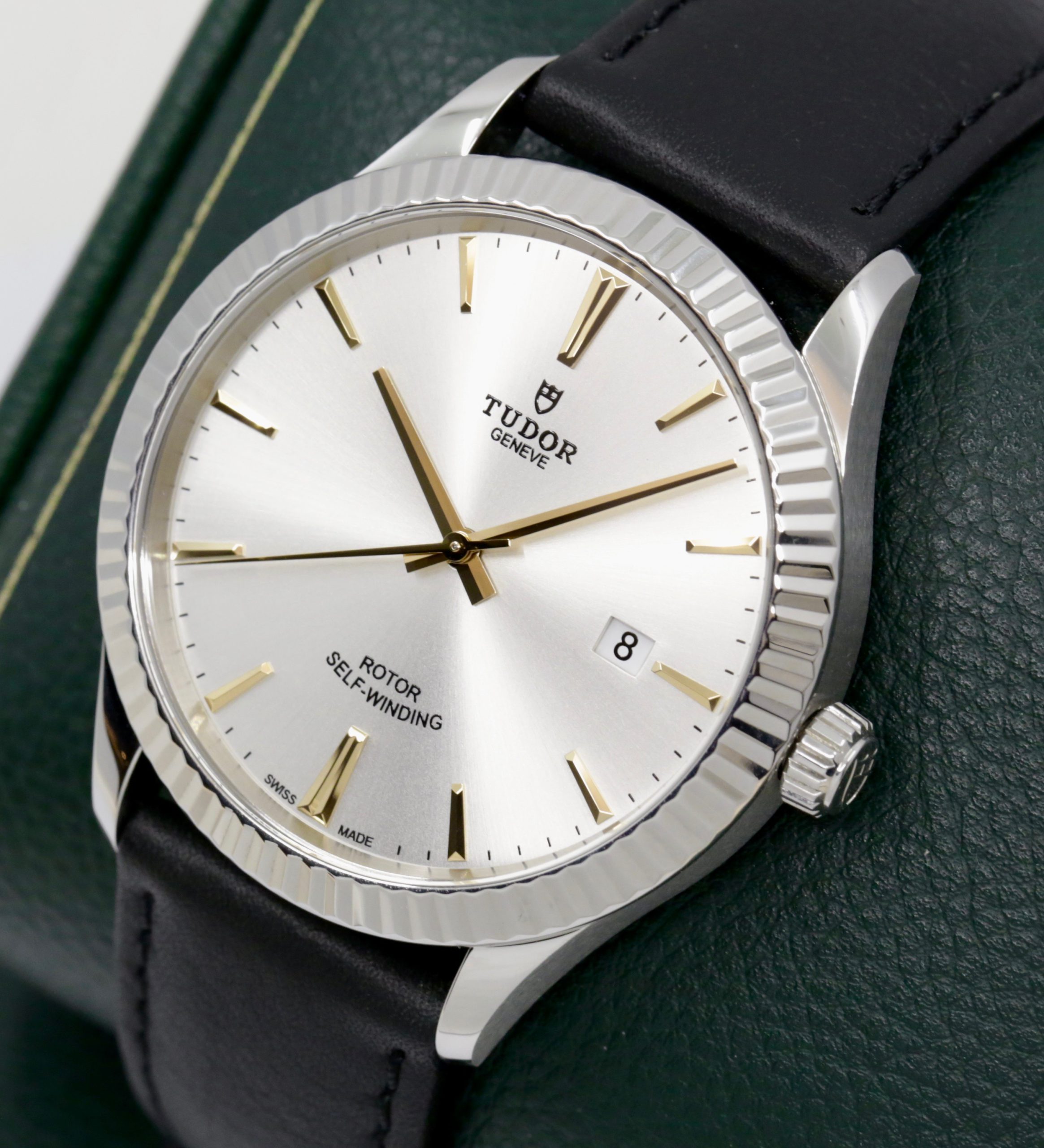 Tudor Style 41 in stainless steel, silver index dial with fluted bezel ...