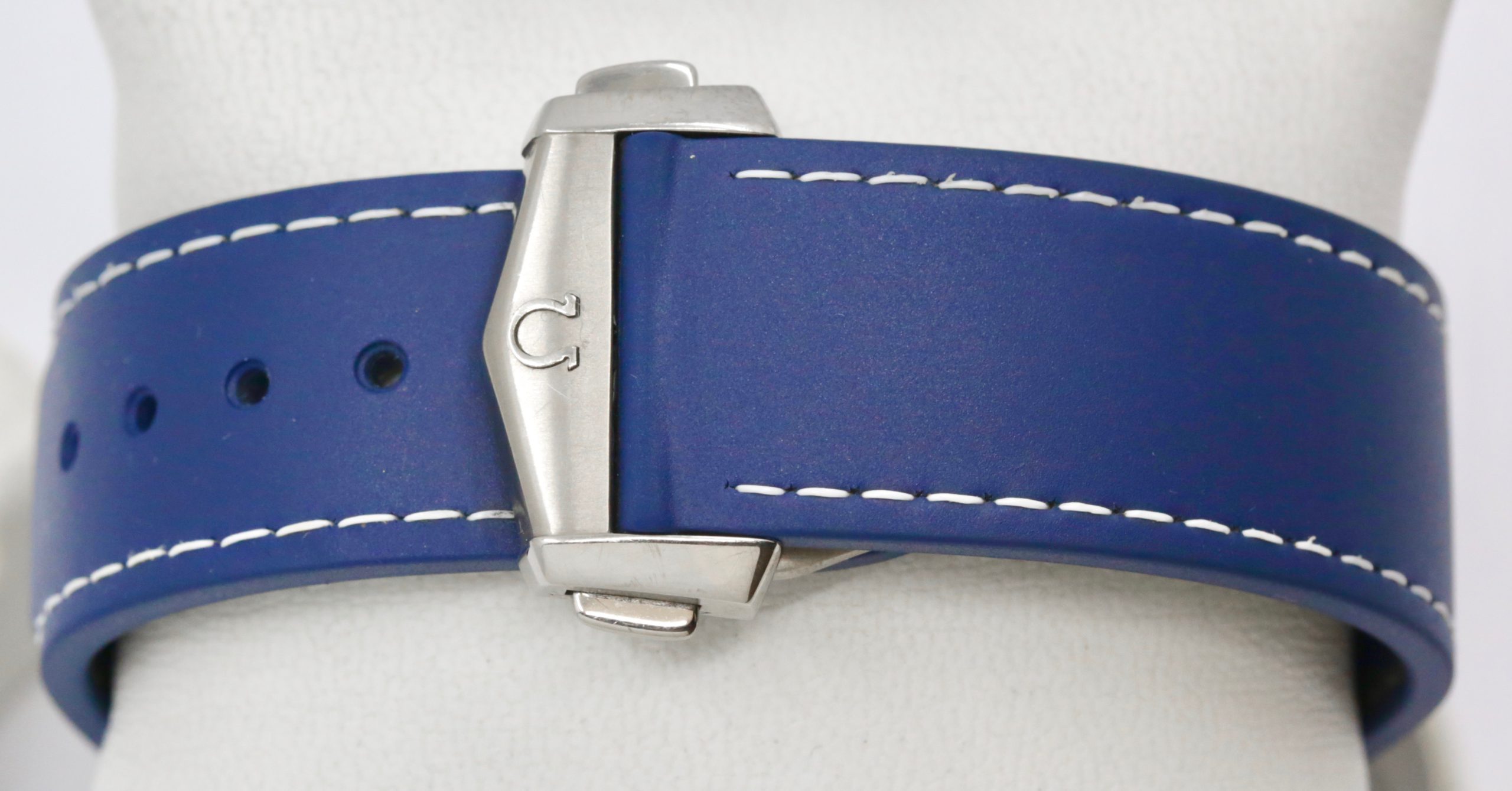 Omega Seamaster Planet Ocean 600M Chronograph, 45.5mm in Titanium, Blue ...