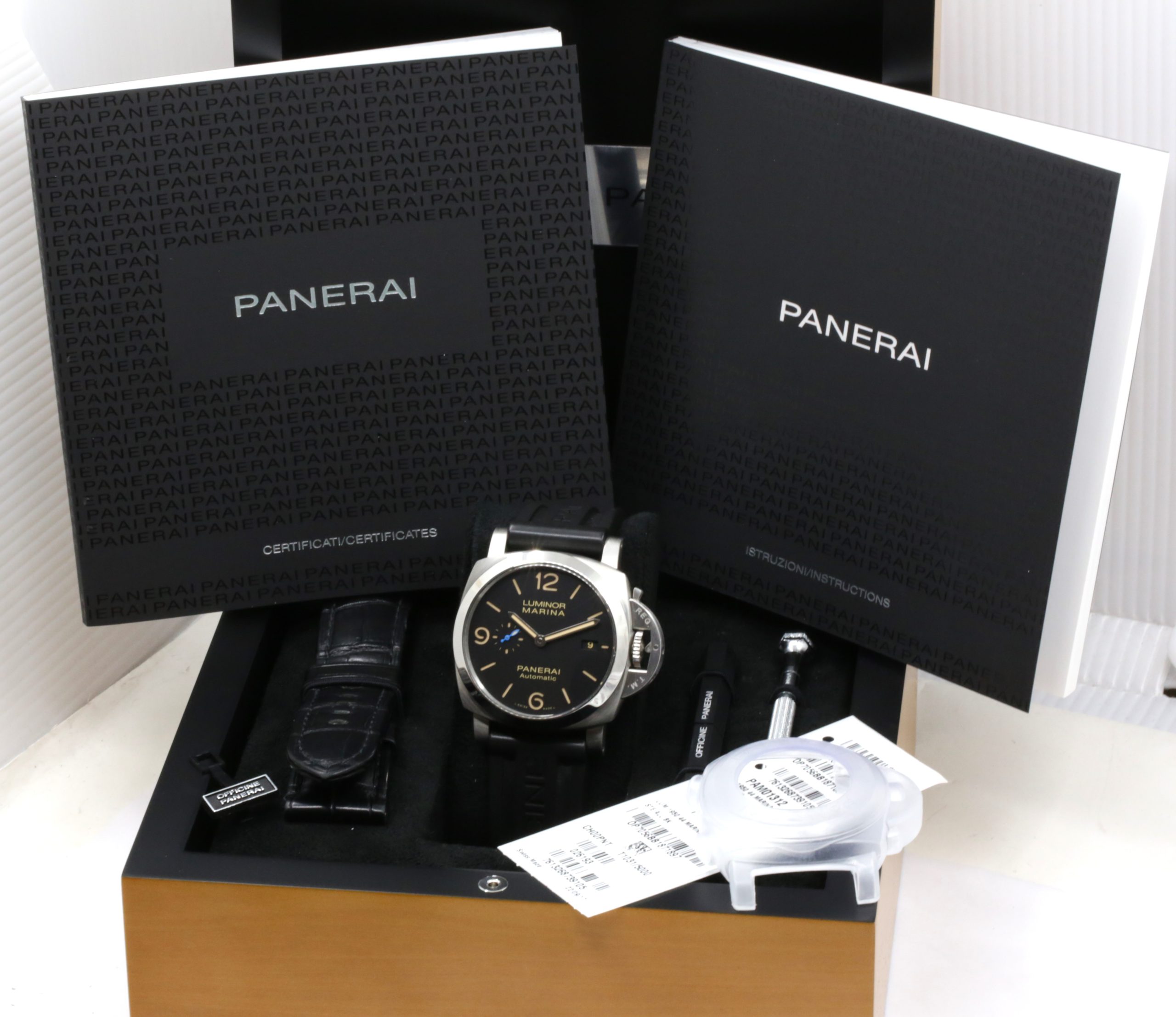 Panerai Luminor Marina 1950, Automatic with Date in stainless steel on ...